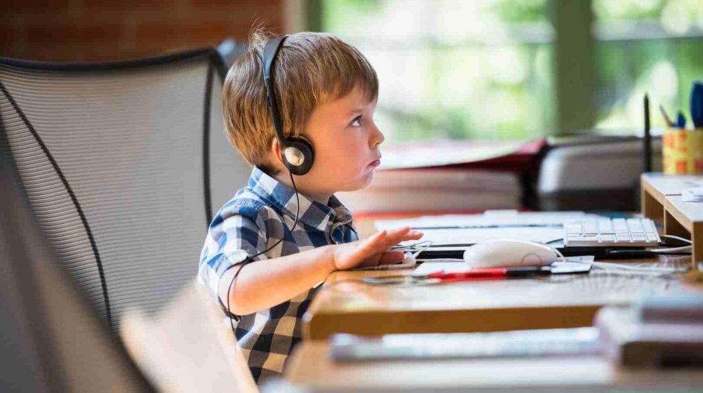 ℹ Es aconsejable que los niños oigan podcast educativos